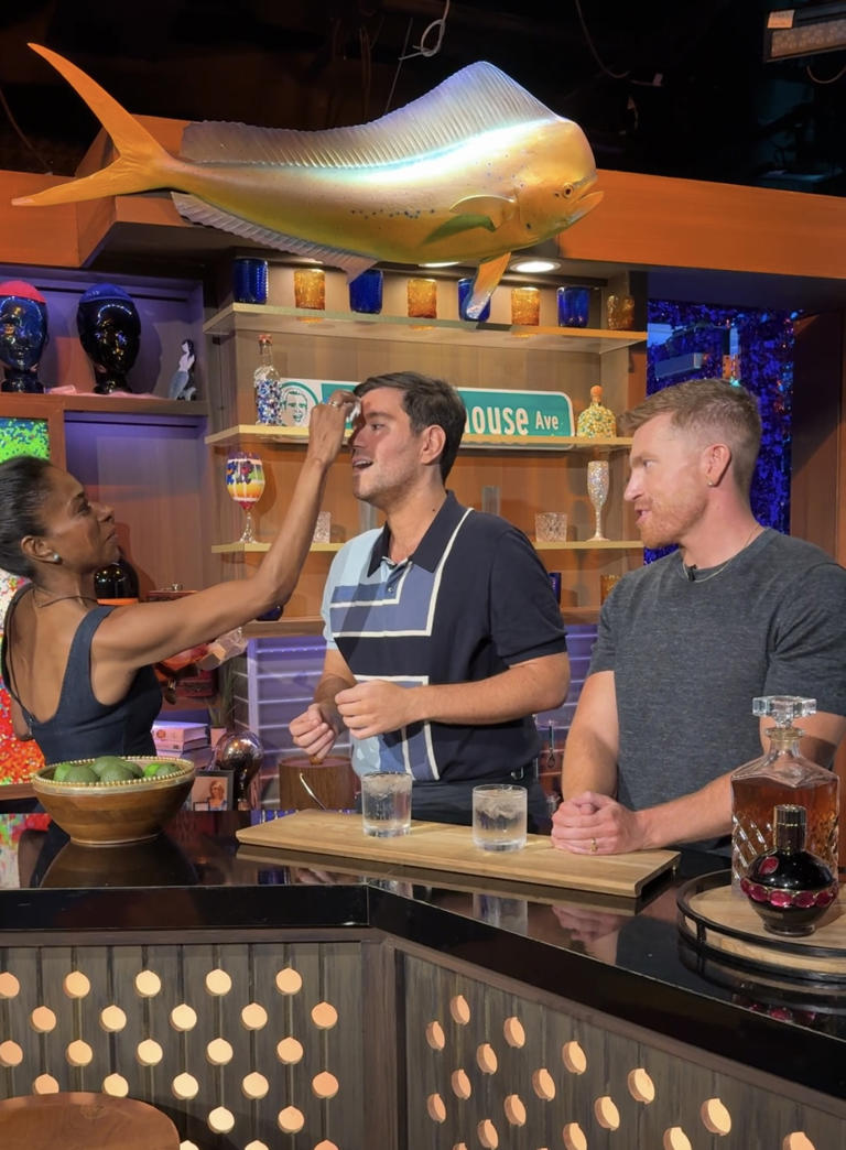 What it’s really like to bartend on ‘WWHL’: All the behind-the-scenes ...