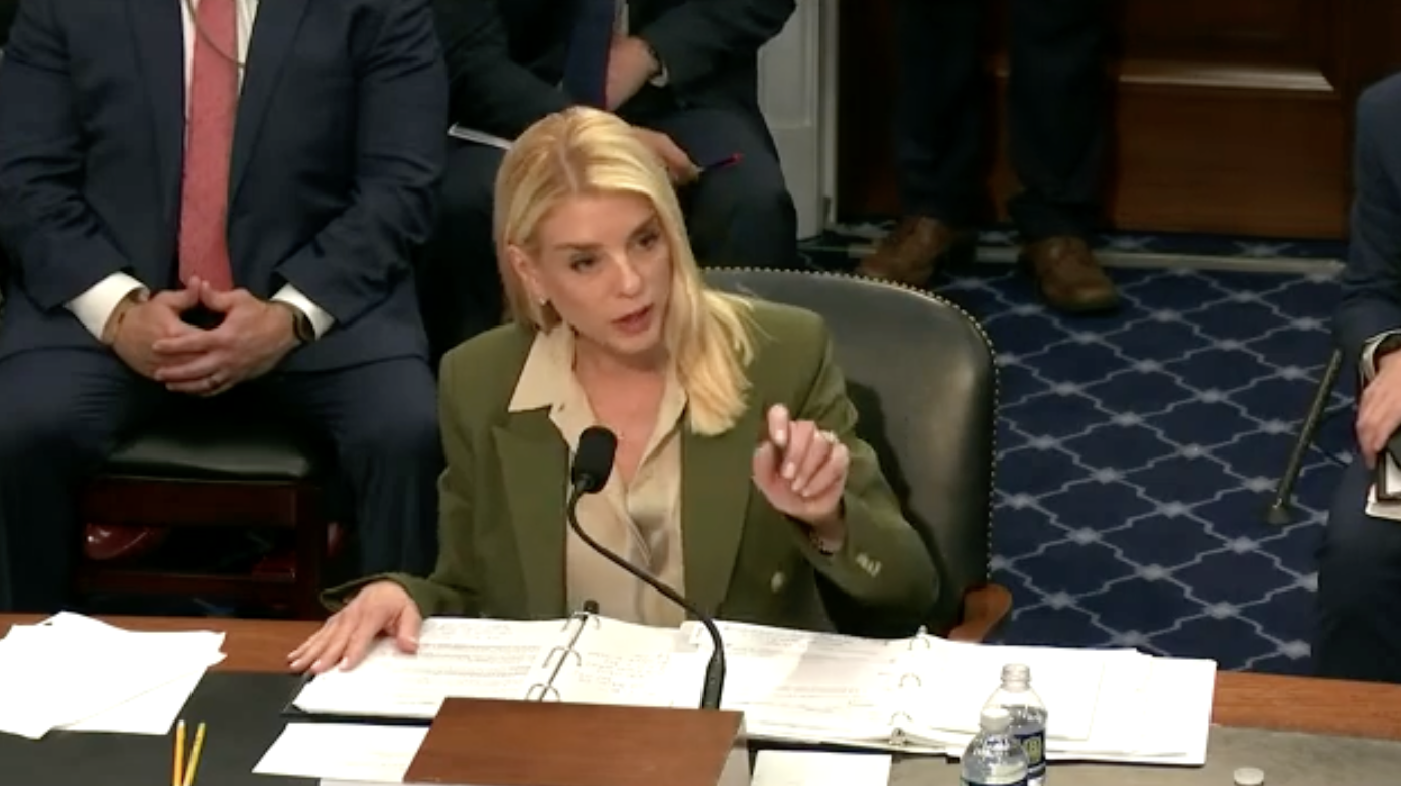 'Very Calmly, Unlike You': When Pam Bondi Lost It, Devovled House ...