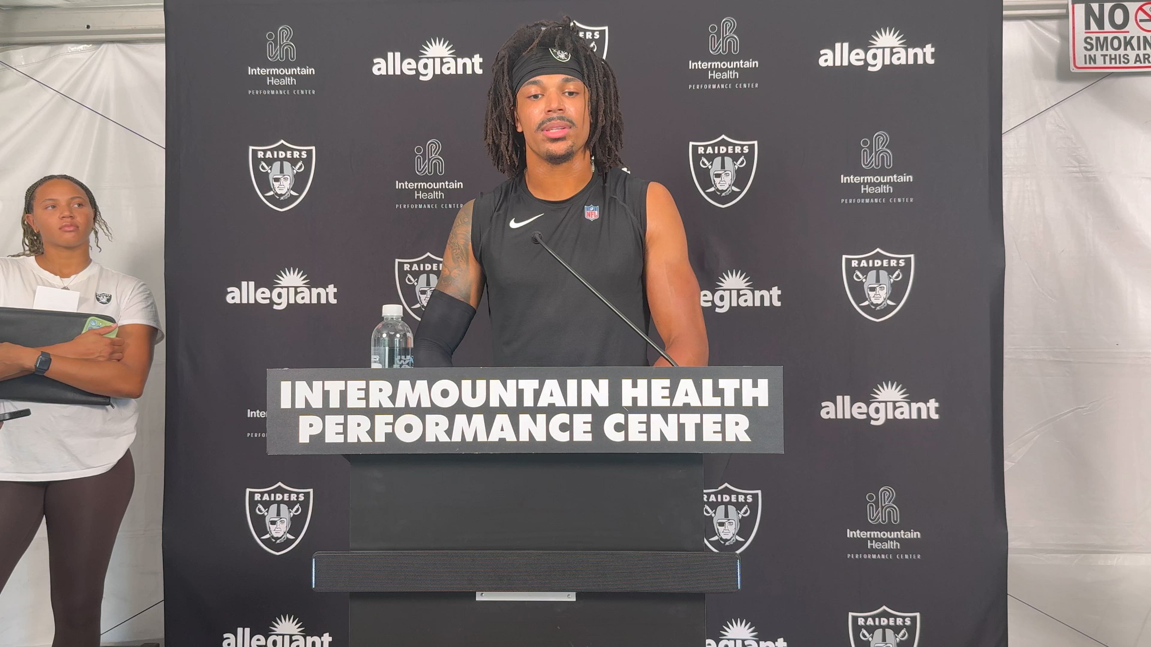 Las Vegas Raiders Darien Porter on Eric Allen in Hall of Fame