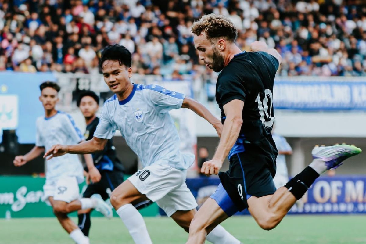 Ze Valente Siap Sakiti Sang Mantan Lagi, Ini Prediksi Starting Line Up ...