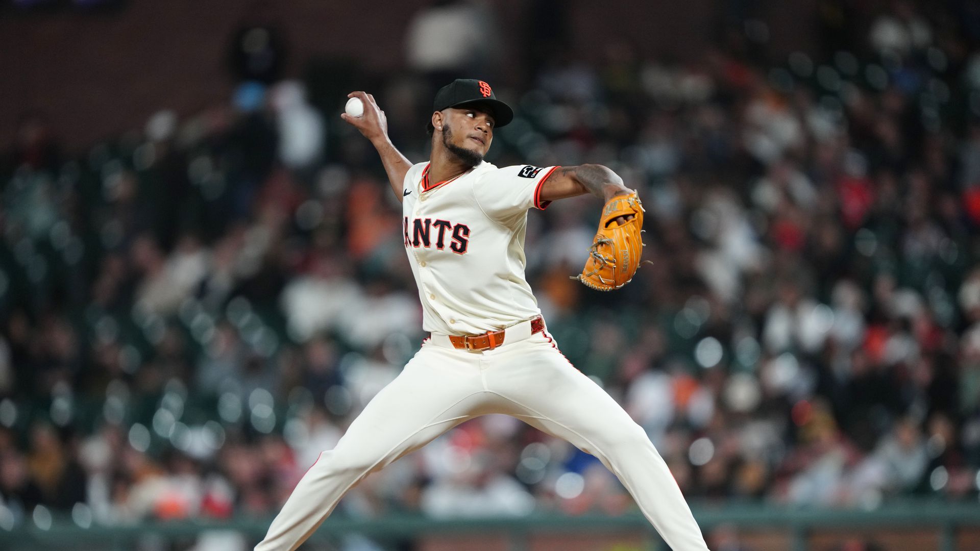 Camilo Doval traded to the Yankees