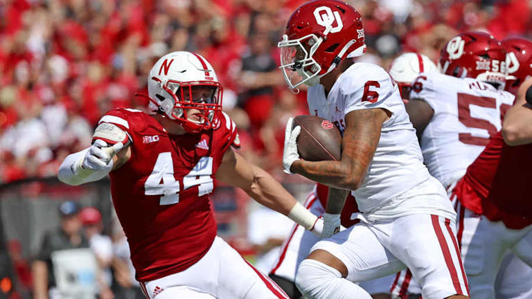 Former Nebraska Linebacker Garrett Nelson Signs with Denver Broncos