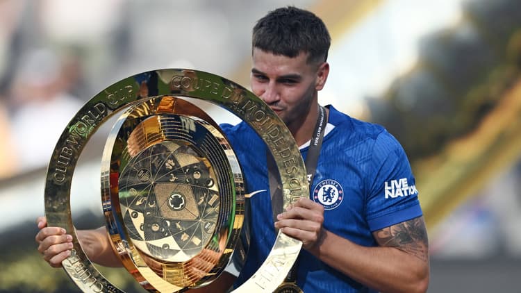 Chelsea transfer news: Marc Guiu HITS BACK after Enzo Maresca feud ...