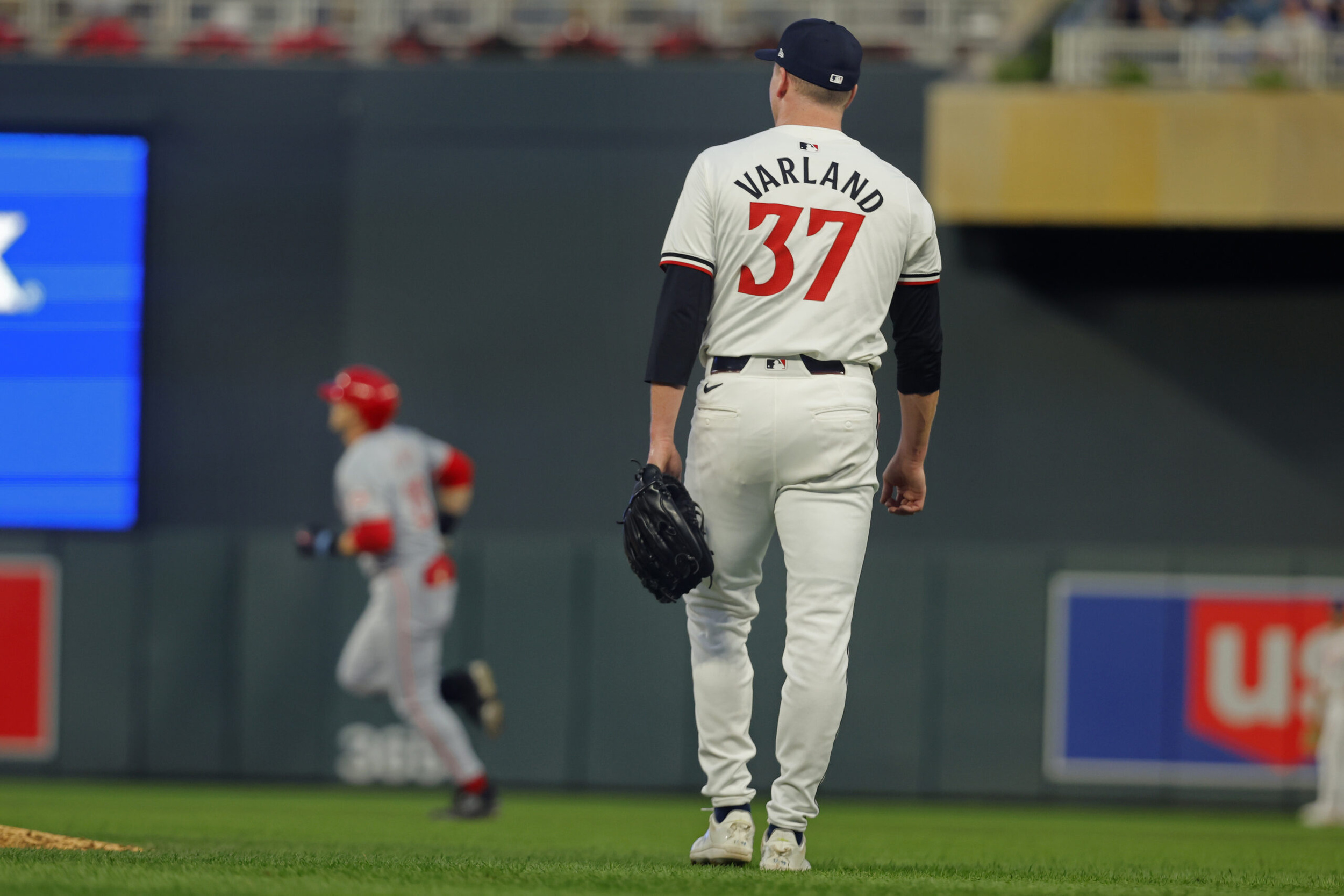 AL East Trade Deadline Grades: High scores all the way around, but ...