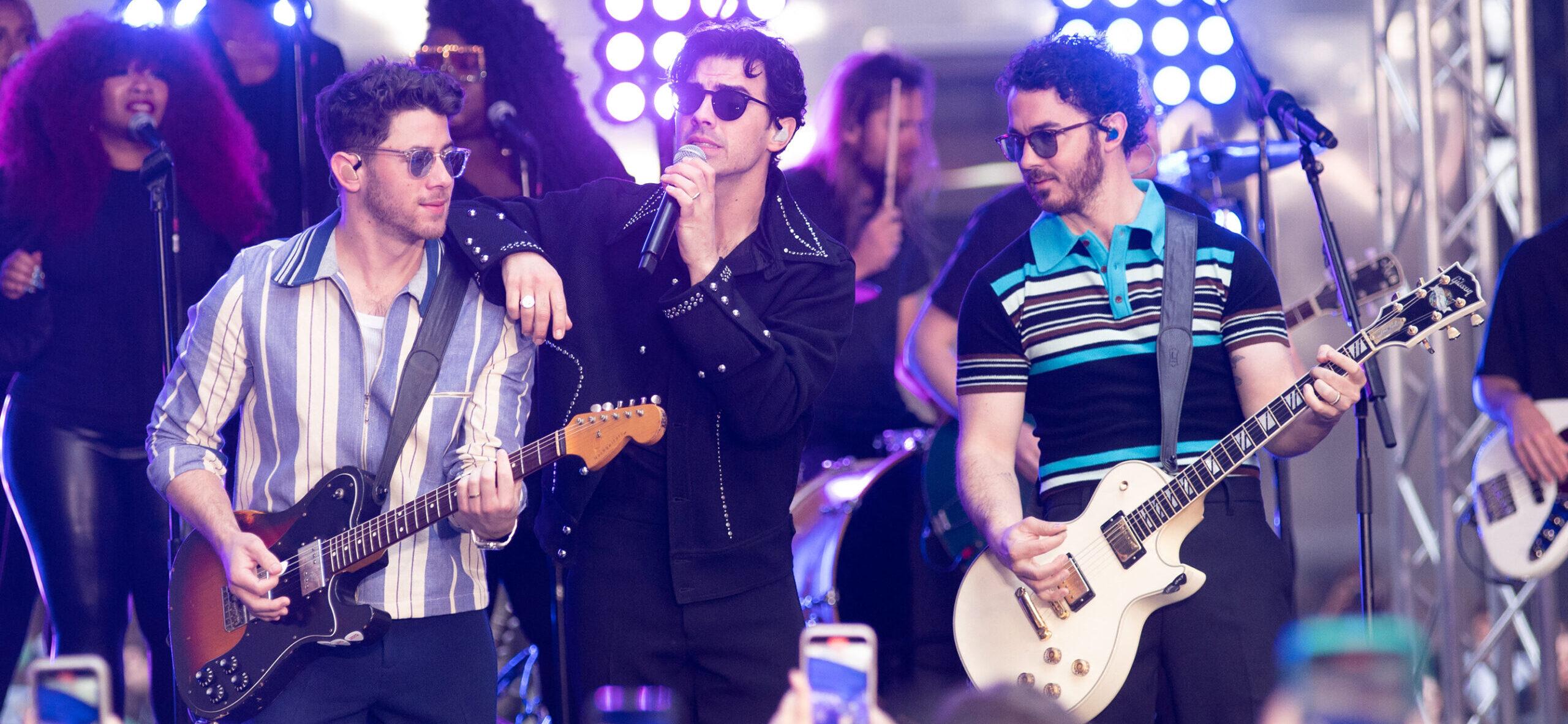 Jonas Brothers Launch First-Ever Livestream Tour With Samsung TV