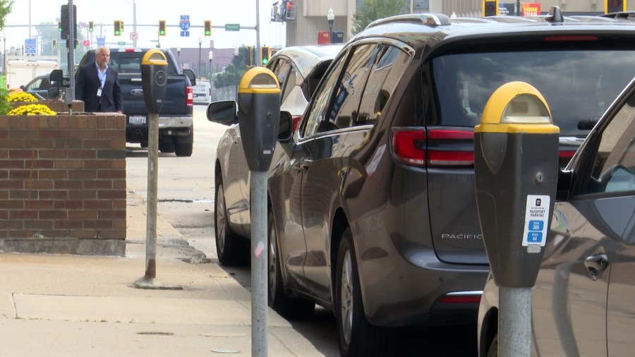 Peoria introduces ‘text to pay’ service for parking meter payments