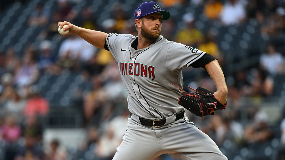 Texas Rangers bolster rotation with veteran Merrill Kelly in deadline ...