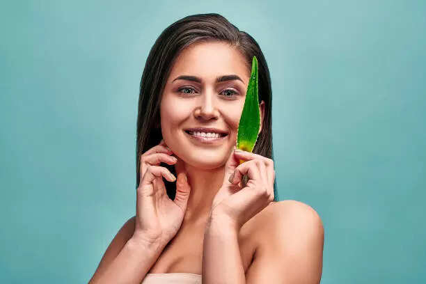 Does rubbing fresh aloe vera gel on the scalp regrow hair?