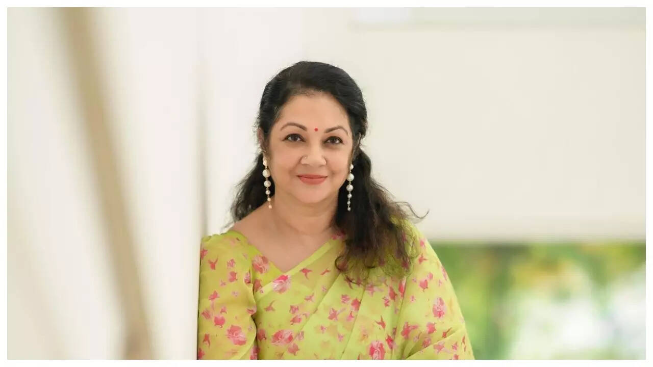 Shanthi Krishna still dreams of lead roles; says Mohanlal and Mammootty ...
