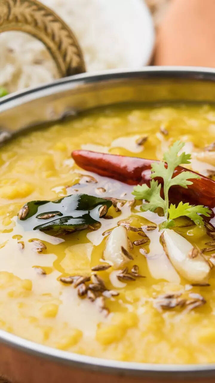 How to make Dal Tadka in a pressure cooker
