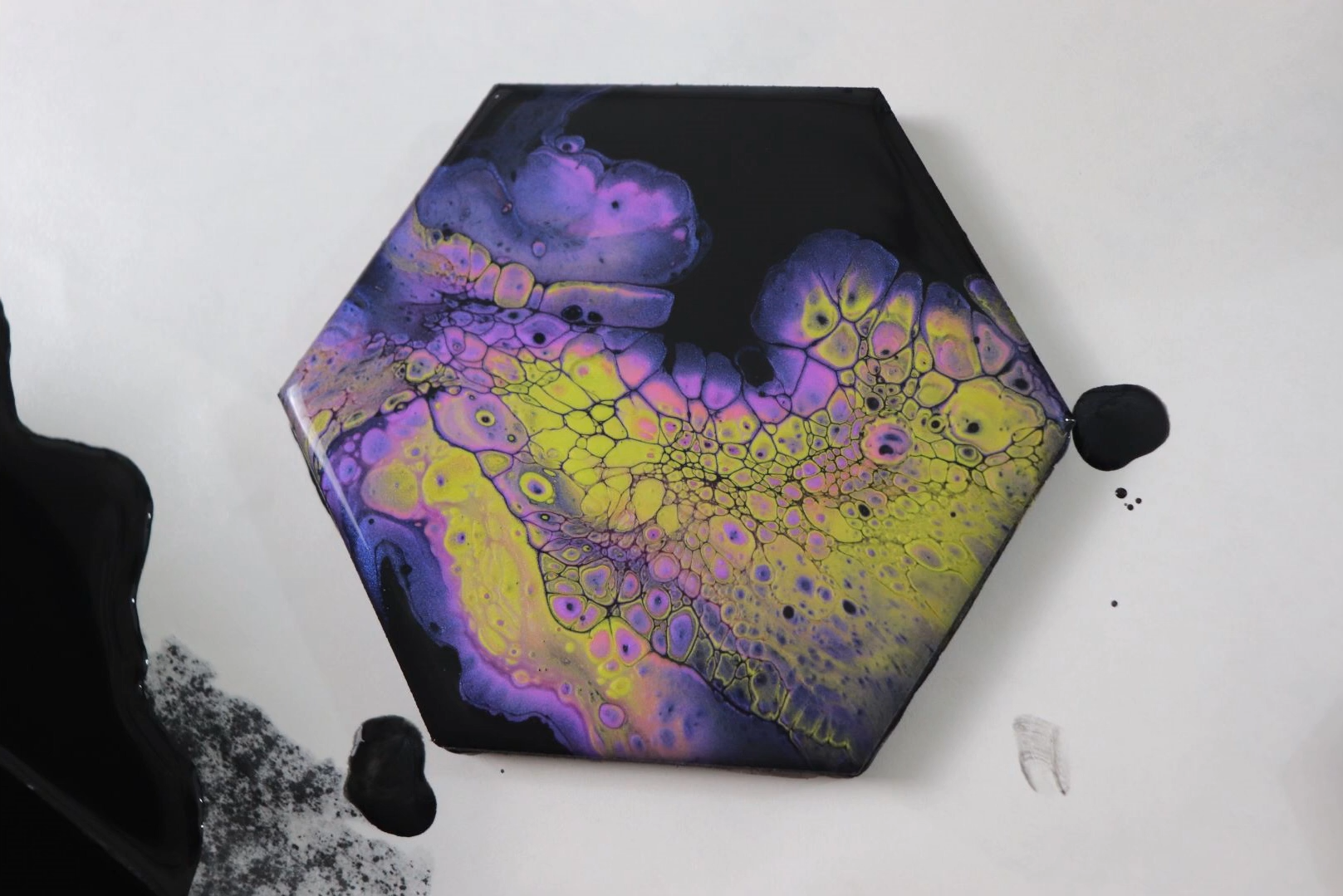 Black Dutch Pour With Color Shift Paint – Elegant Acrylic Painting ...