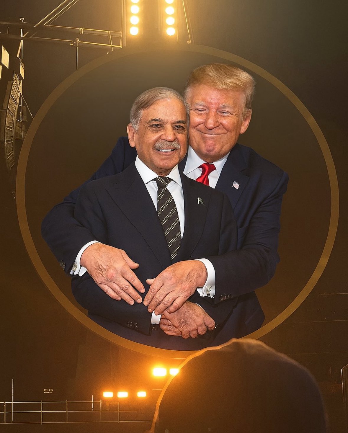 Donald Trump's 25% tariff on India vs ‘deal’ with Pakistan sparks ...