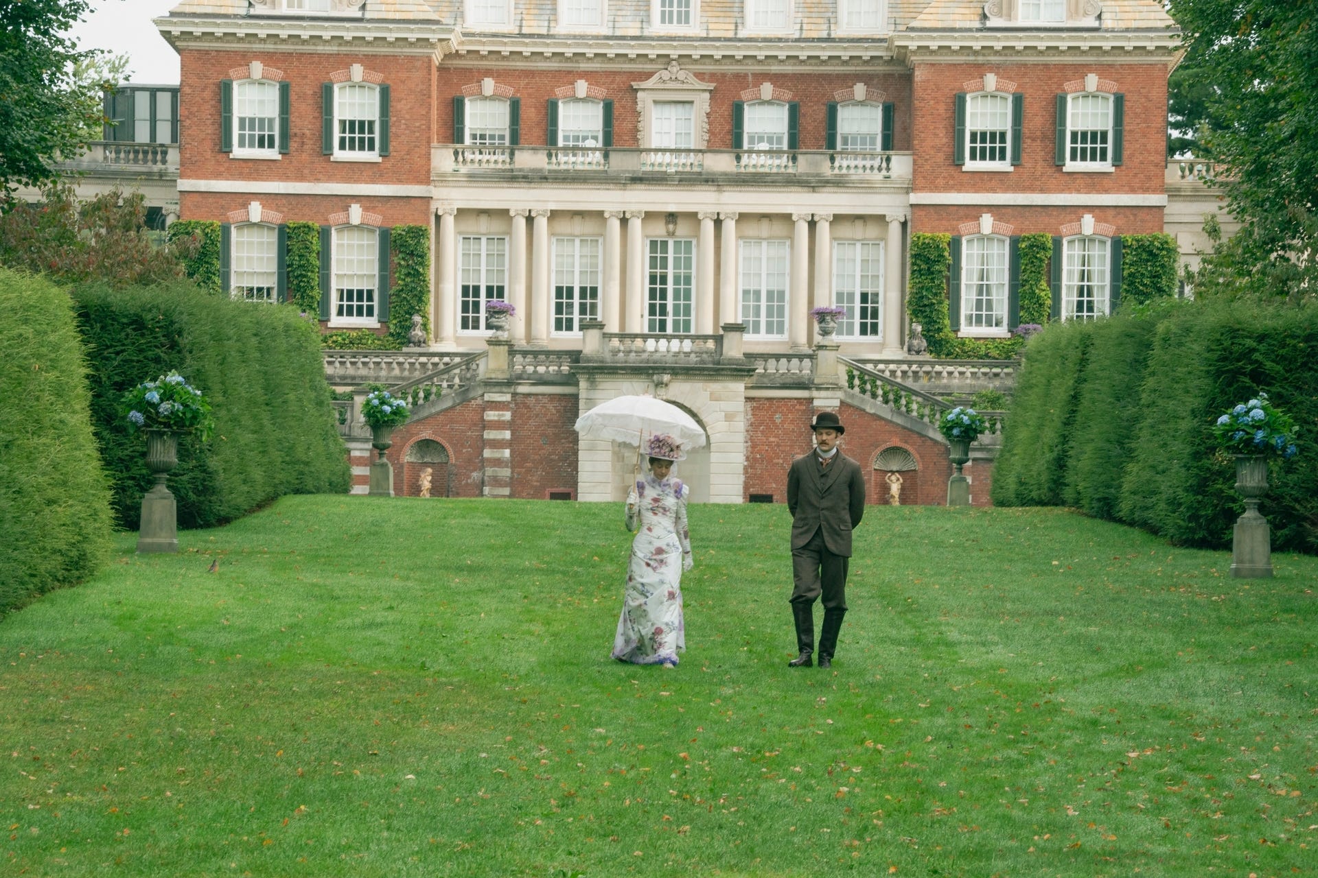 Treachery. Gossip. Broken relationships. A buzz-worthy 'Gilded Age ...