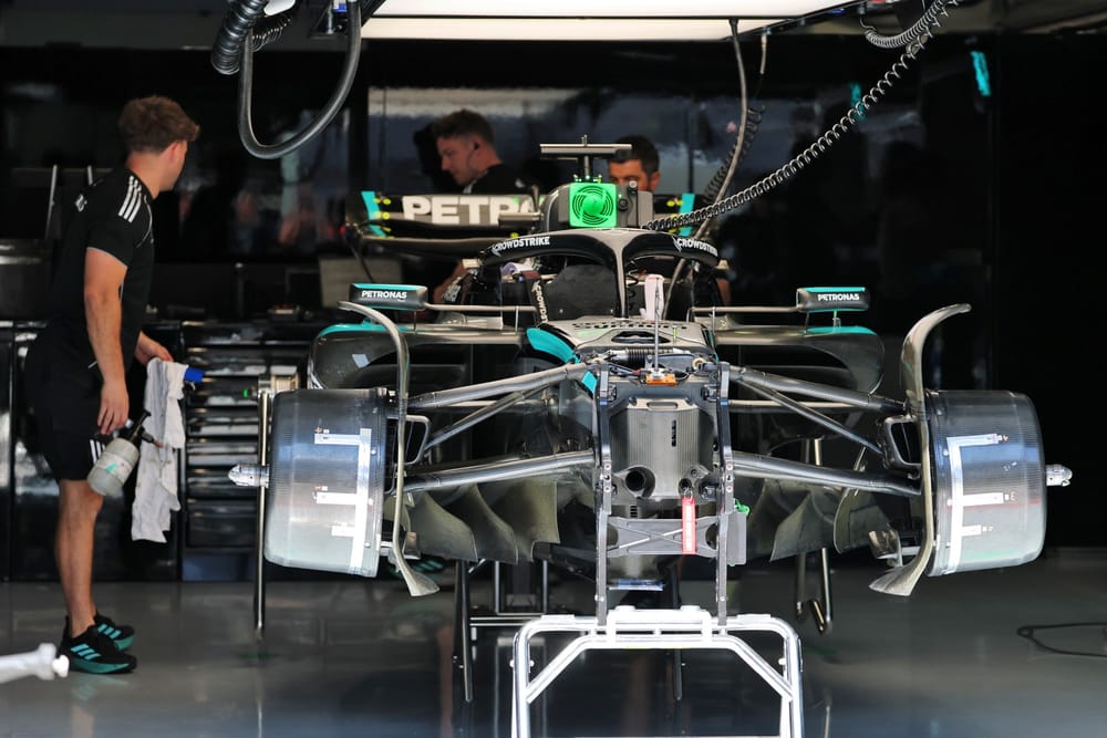 Mercedes makes another spec U-turn to stop F1 form tailspin
