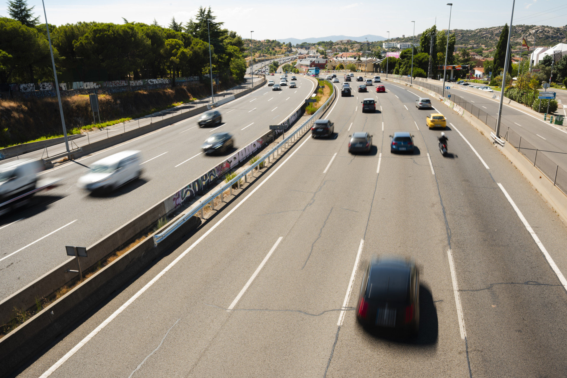 Kennen Sie die Geschichte der Autobahnen auf der Welt?