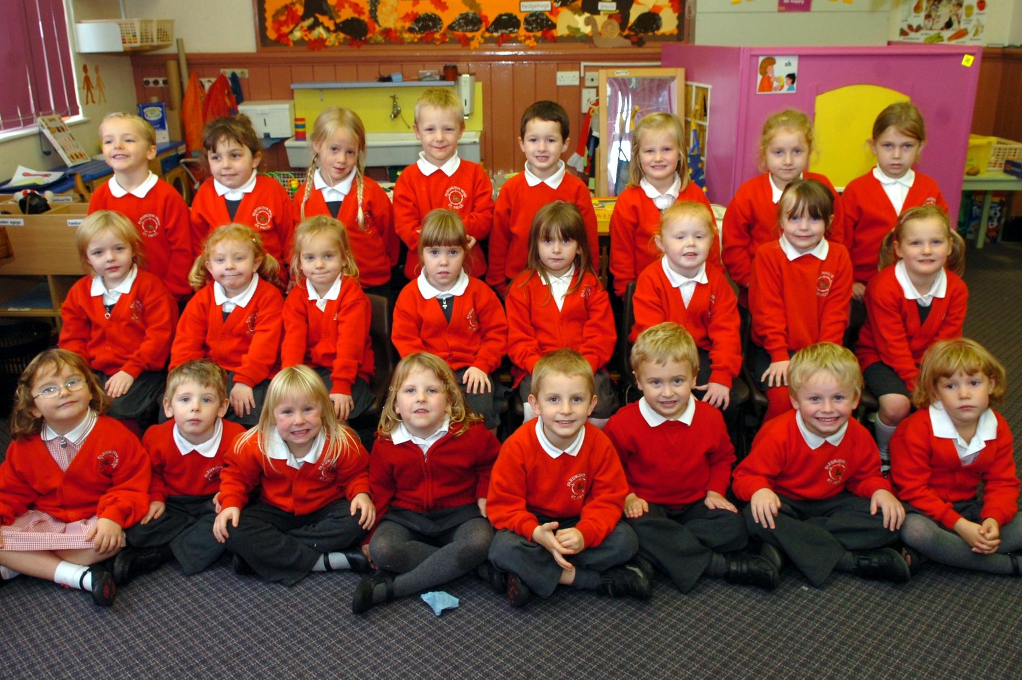 33 wonderful reception class photos taken at schools in Preston during ...