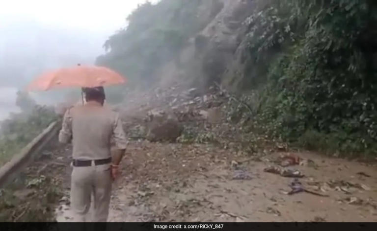Landslide Hits Chandigarh-Manali Highway, 50 Meters Of Road Destroyed