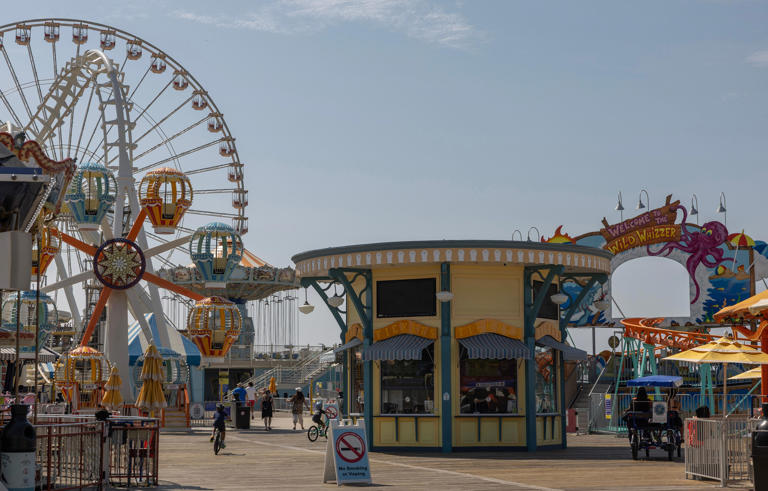 Skinny Joey brings 'Skinny Joey's' cheesesteaks to Jersey Shore