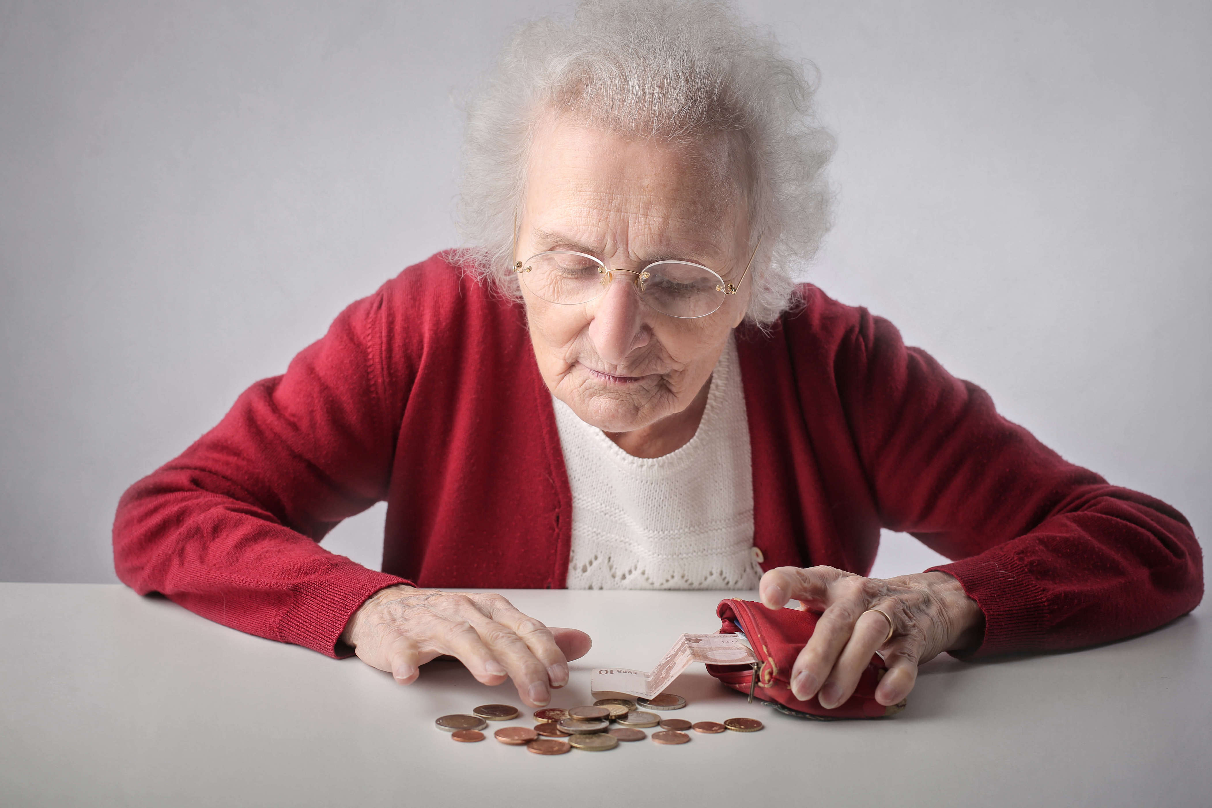 15 Money Habits That Help You Stay Independent as You Get Older