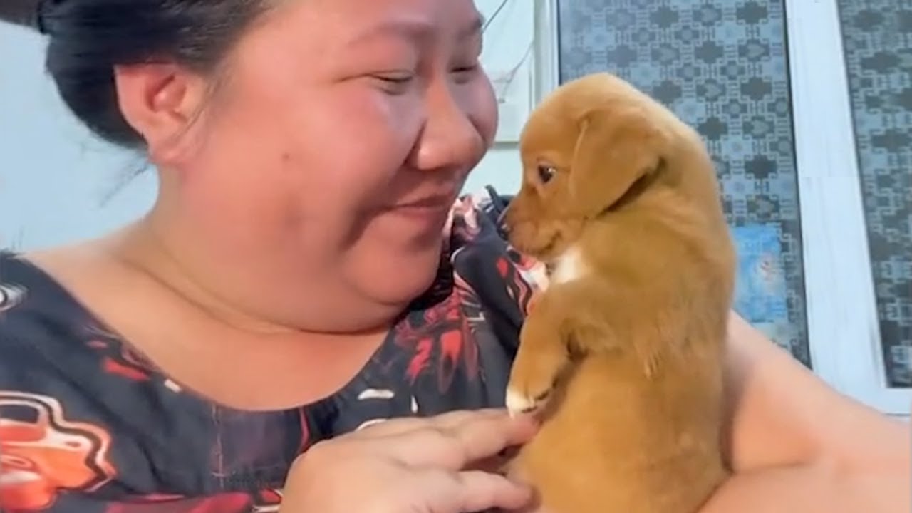 Proof that moms might secretly love the family dog most