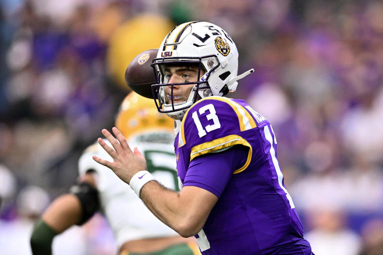 Brian Kelly explains improvement he wants to see from LSU football QB ...