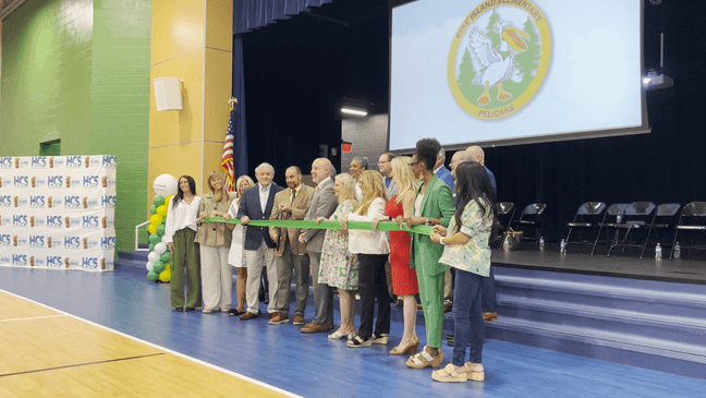 'We're excited': Pine Island, Ten Oaks Elementary Schools hold ribbon ...