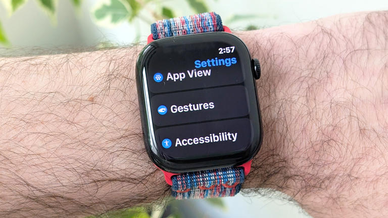 How to use Apple's new wrist flick gesture to dismiss notifications