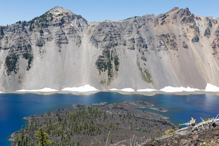 How to explore Crater Lake National Park by boat for last time until 2029