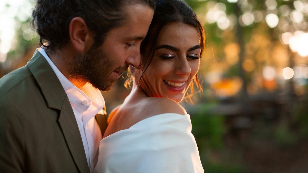 Things only couples who still choose each other every day do