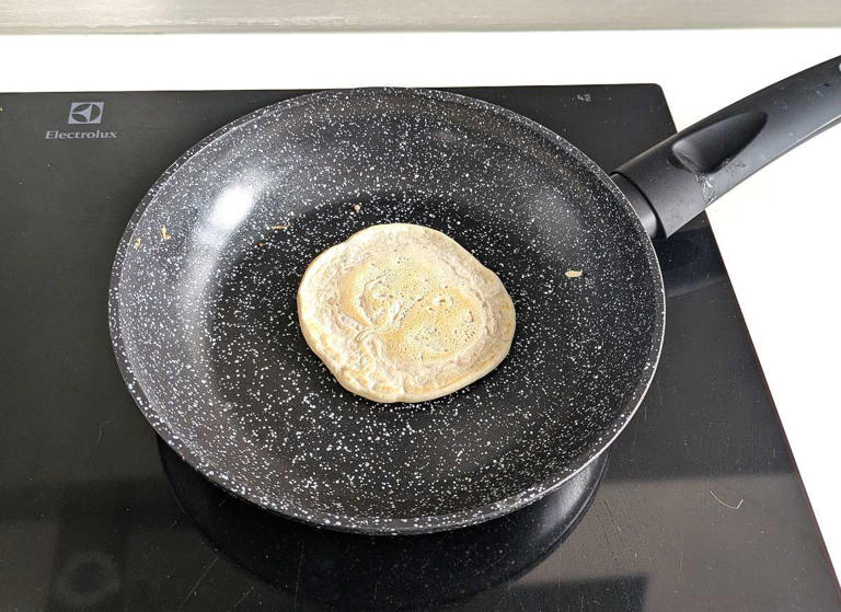 Zachte vegan pannenkoeken met vlaasei: makkelijk en eivrij recept