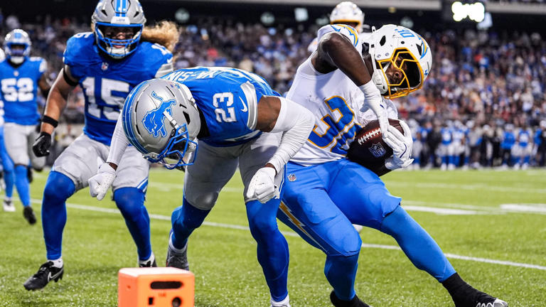 Detroit Lions stock report: Risers, fallers at every position vs. Chargers