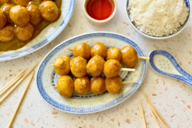 Hong Kong-Style Curry Fish Balls