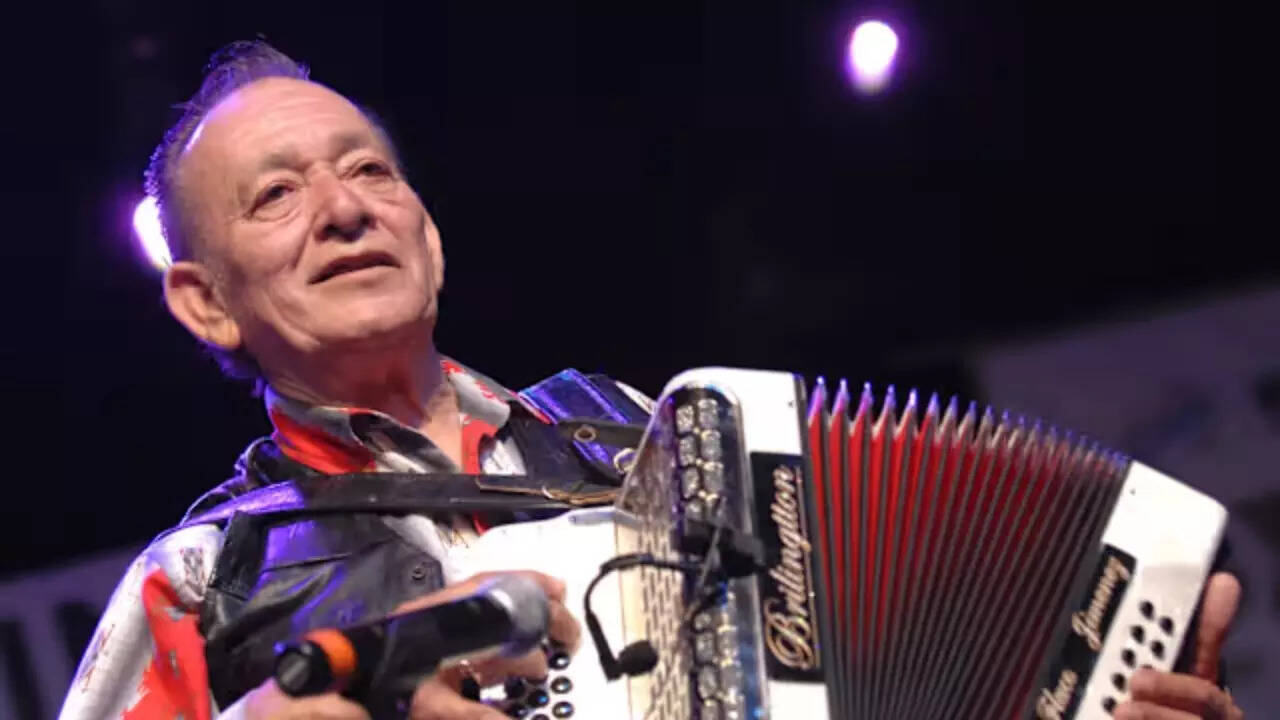 Flaco Jimenez dies at 86: All you need to know about the Tejano legend ...