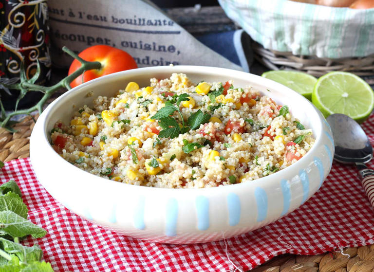 Quinoa-Salat mit Tabbouleh-Geschmack: erfrischend und noch gesünder