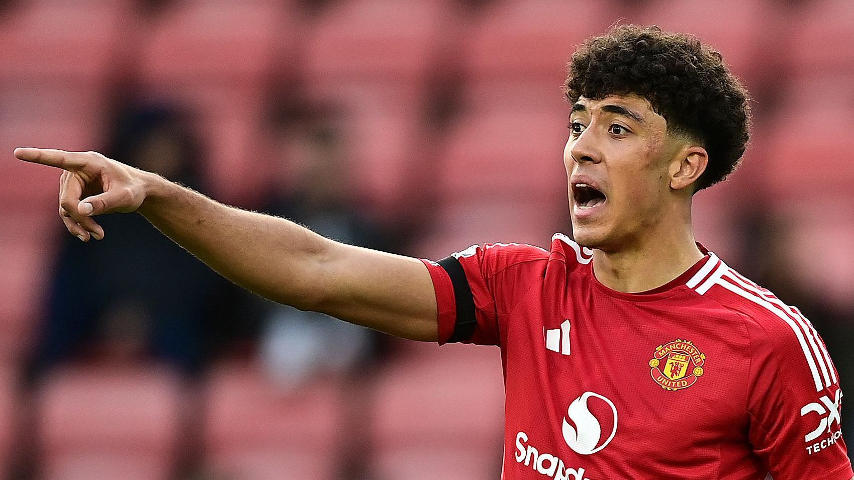Northampton sign teen Man Utd striker Wheatley on loan