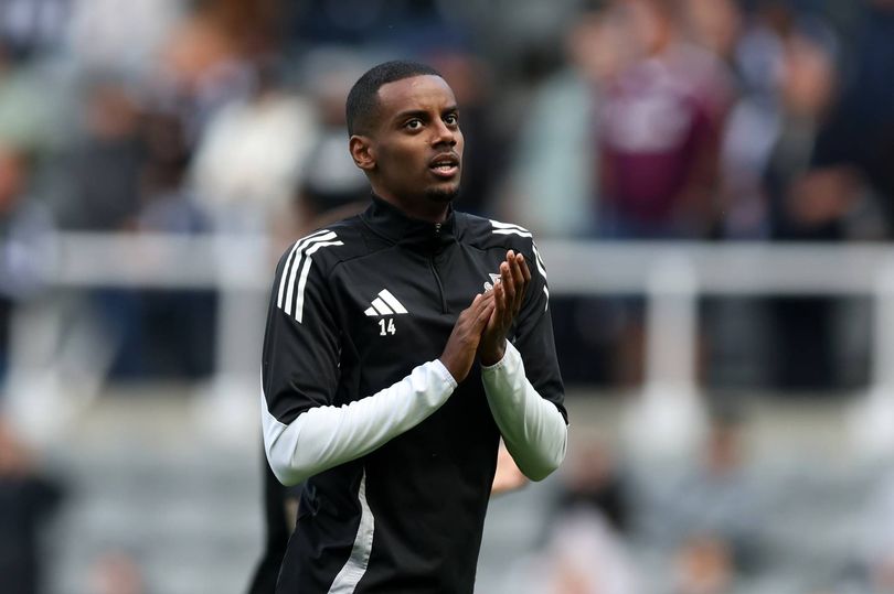 Alexander Isak may not get favorite squad number if he completes ...