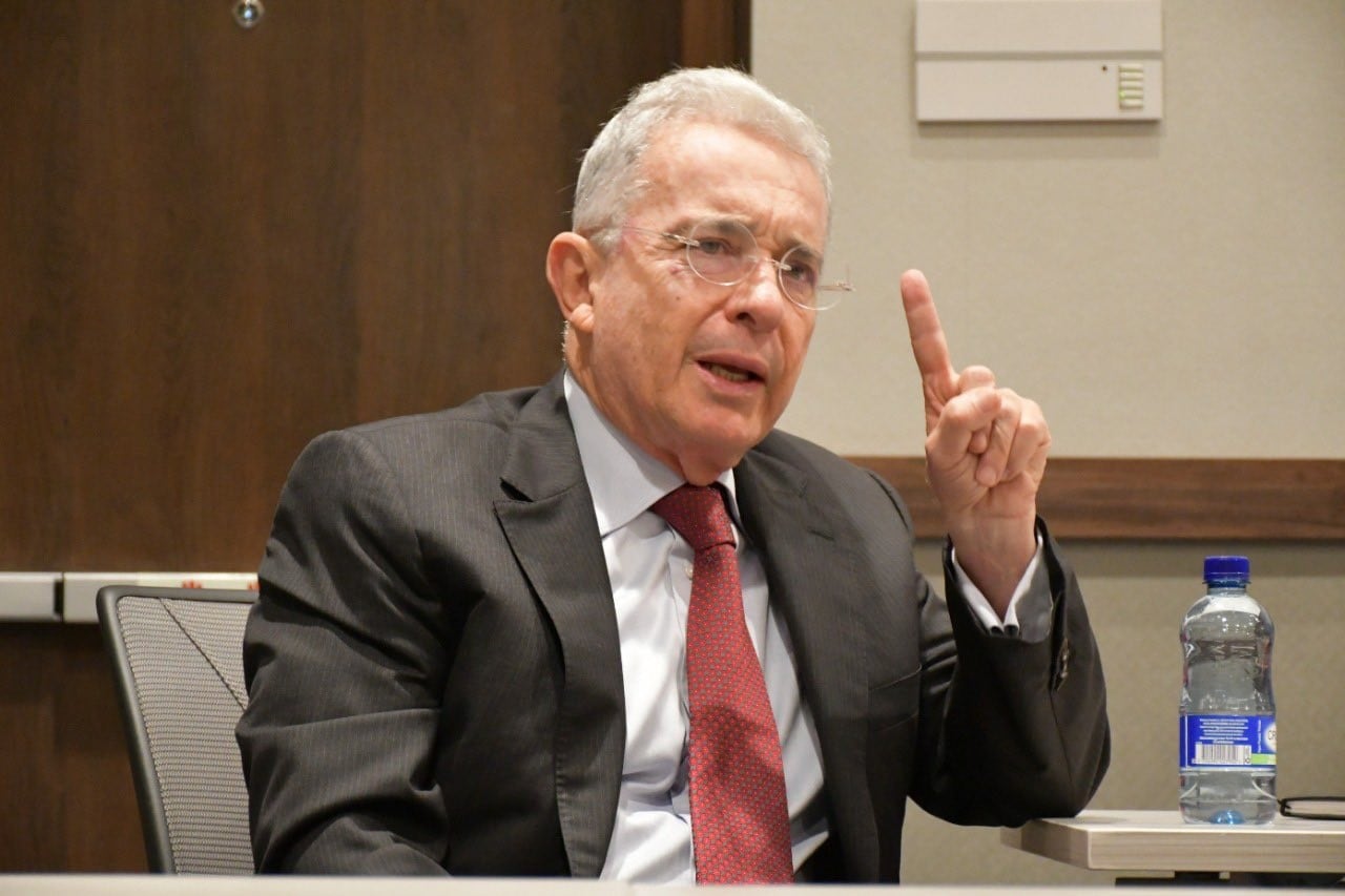 Uribe aseguró que si alguno de los suyos gana las elecciones ...