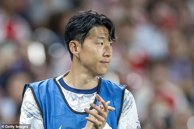 Moment South Korean Tottenham fan bursts into tears after meeting James ...