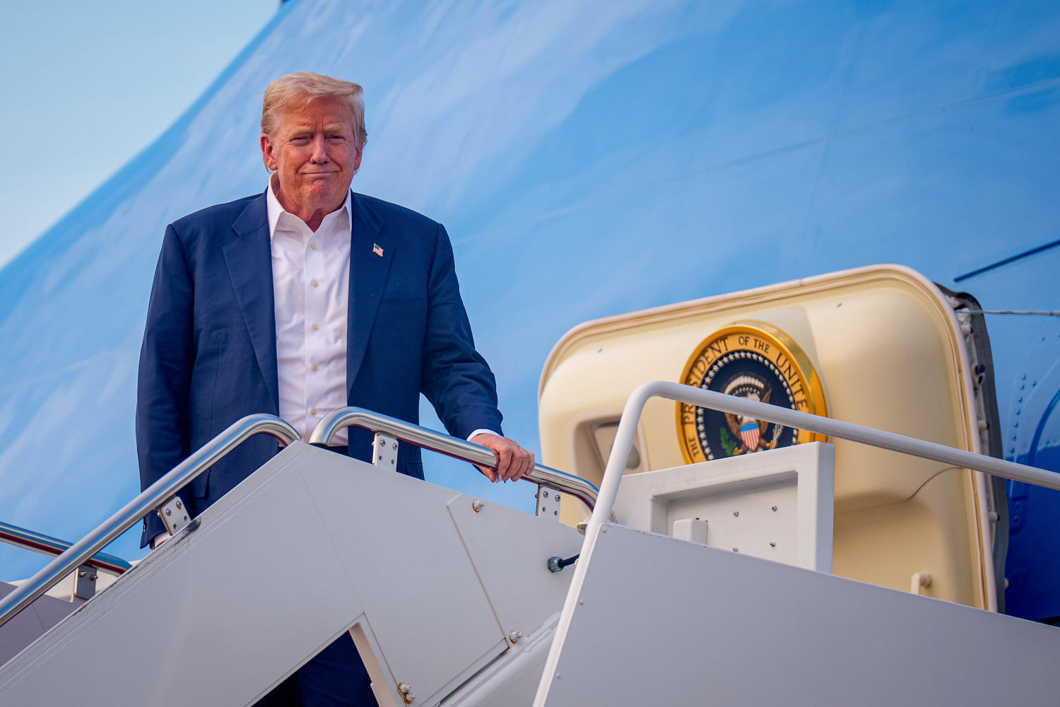 Maddow Blog | Republicans block effort to keep ‘free’ Qatari plane out ...