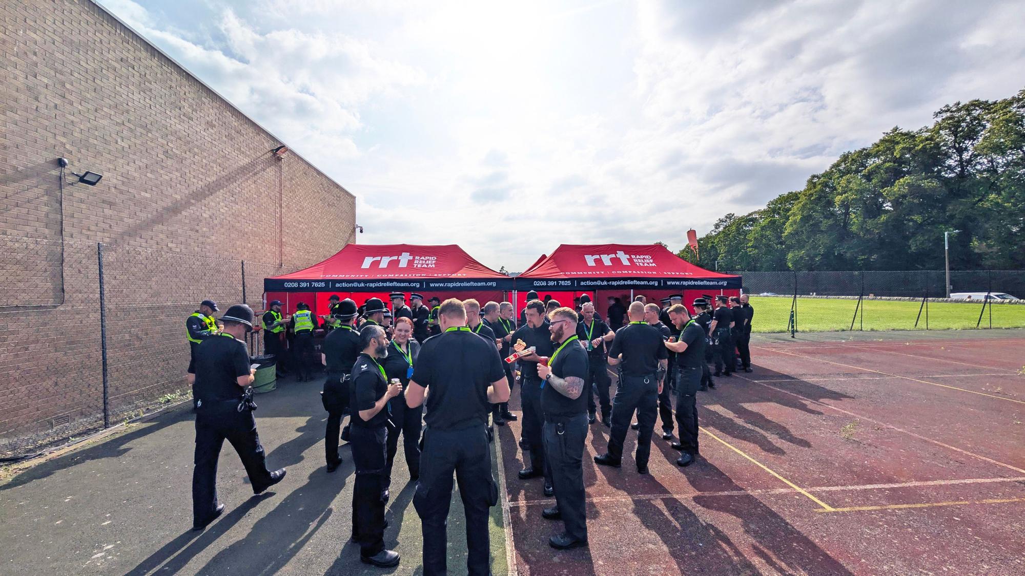Charity keeps police officers in Edinburgh well-fed during Presidential ...
