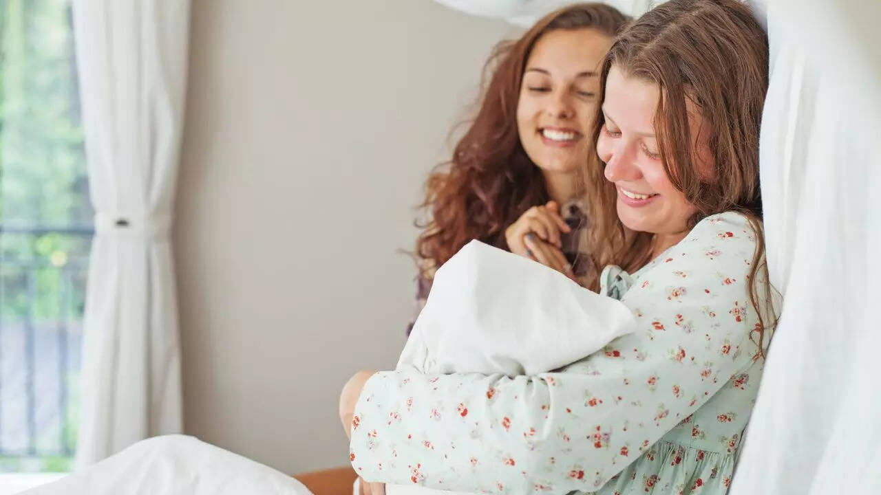 Happy Sister's Day 2025: Best Messages, Quotes, Wishes, Greetings Card ...