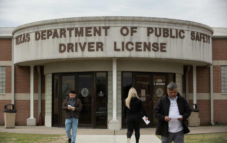 Texas unveils new tamper-resistant driver's license and ID design with ...