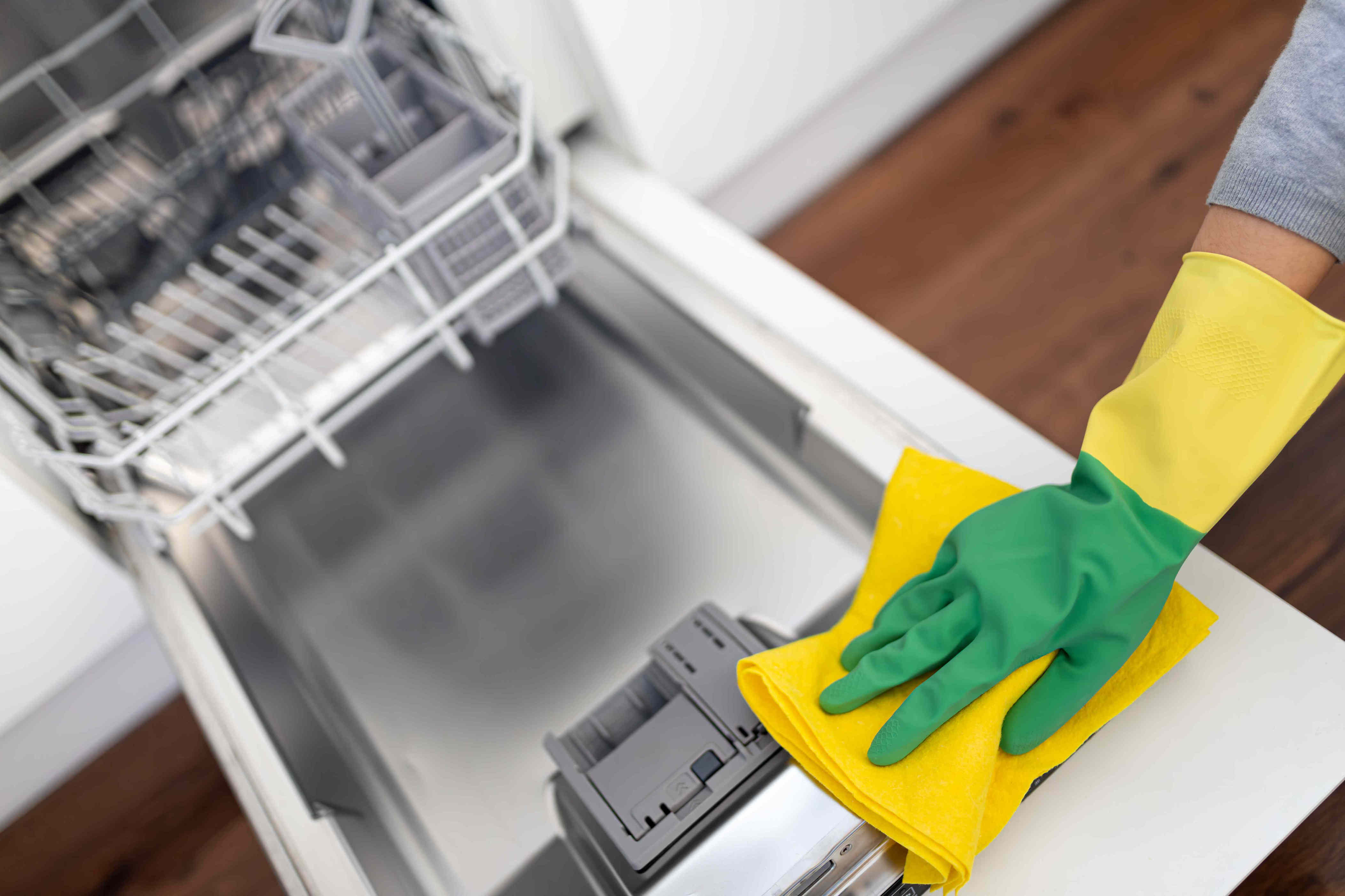 12 Places Professional Cleaners Say Are Way Dirtier Than They Look