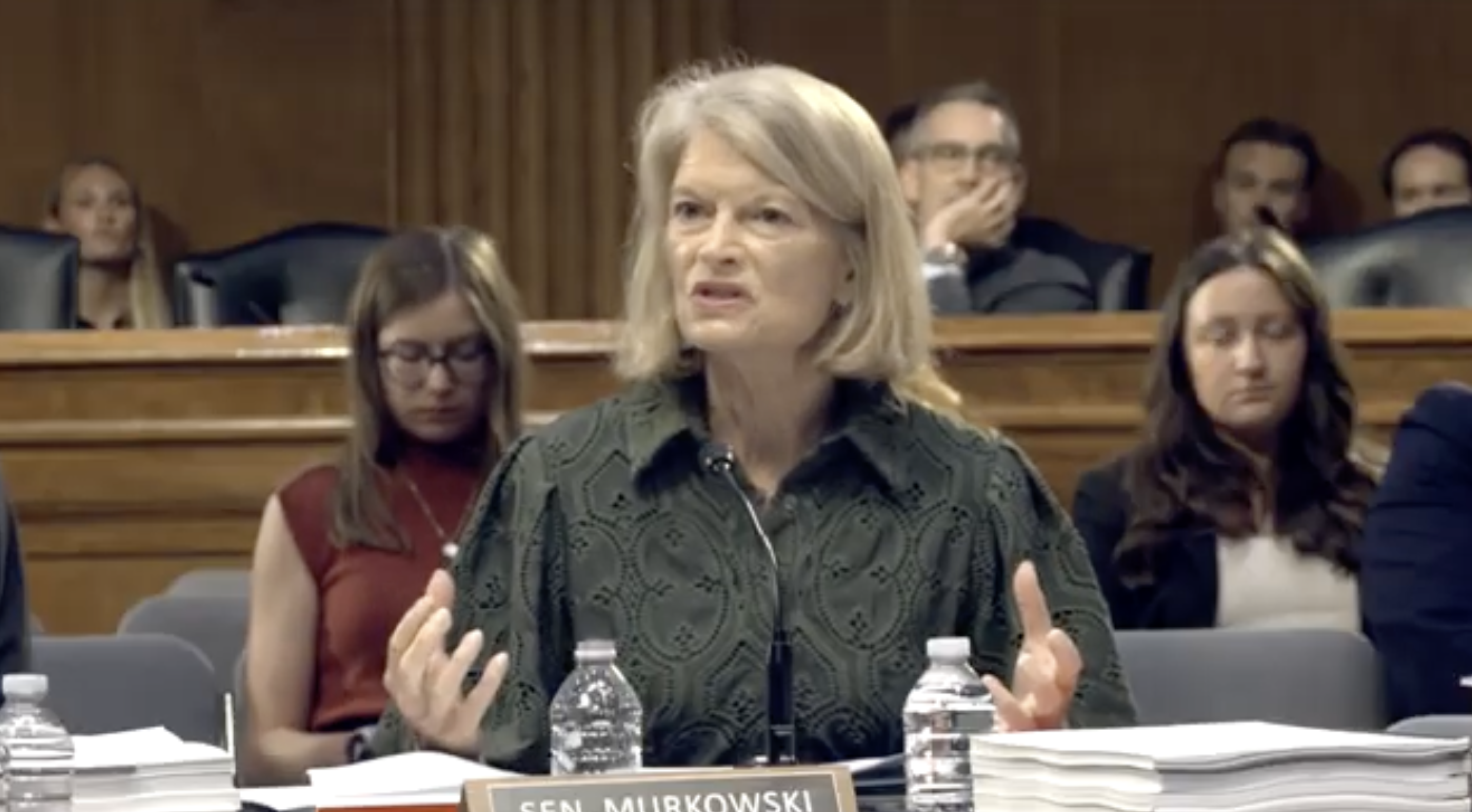 'This Senator Is Not Going To Stand Down': Lisa Murkowski Stands Up To ...