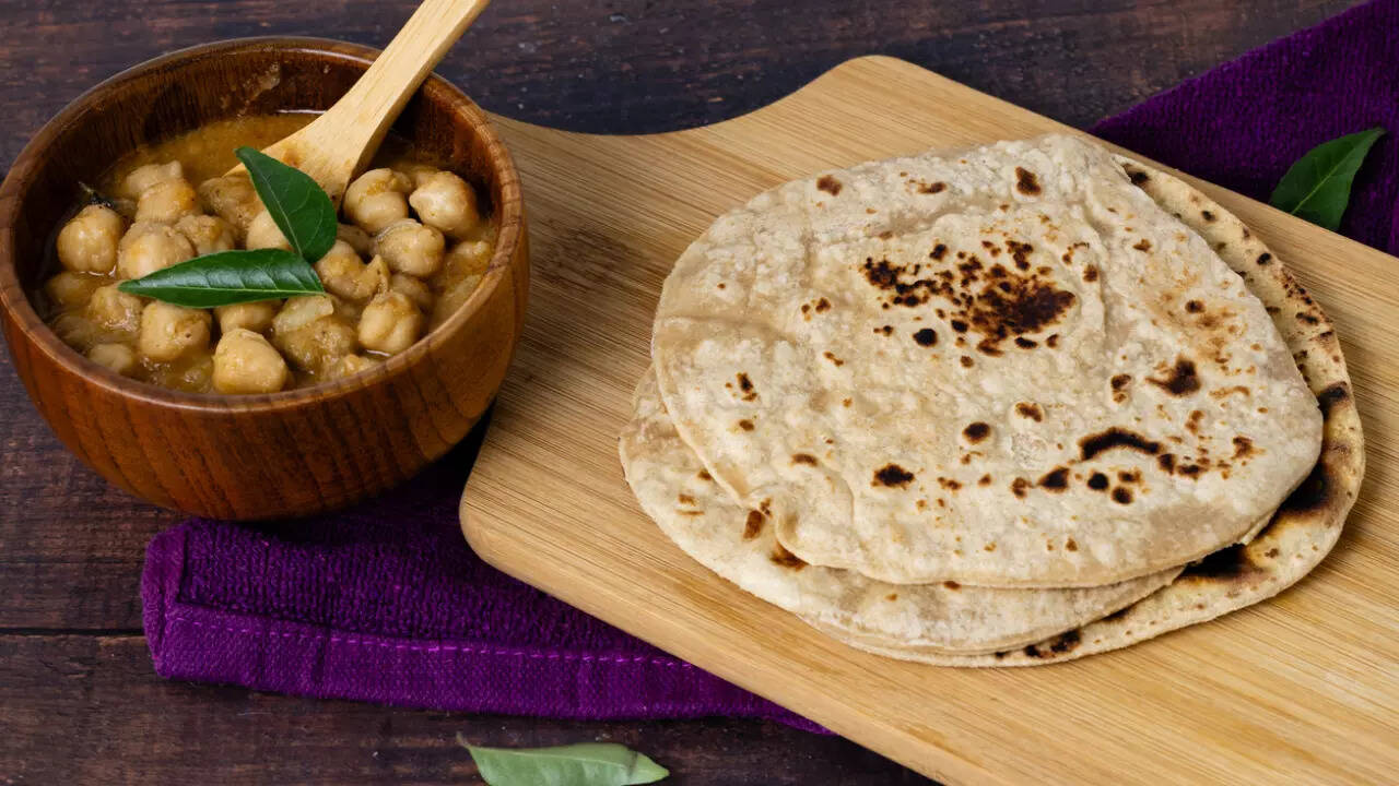 4 protein- & fiber-packed foods to wrap in leftover rotis