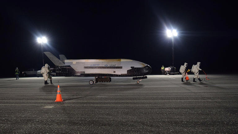 The X-37B’s Next Mission: Testing a Quantum Sensor and Laser Communications