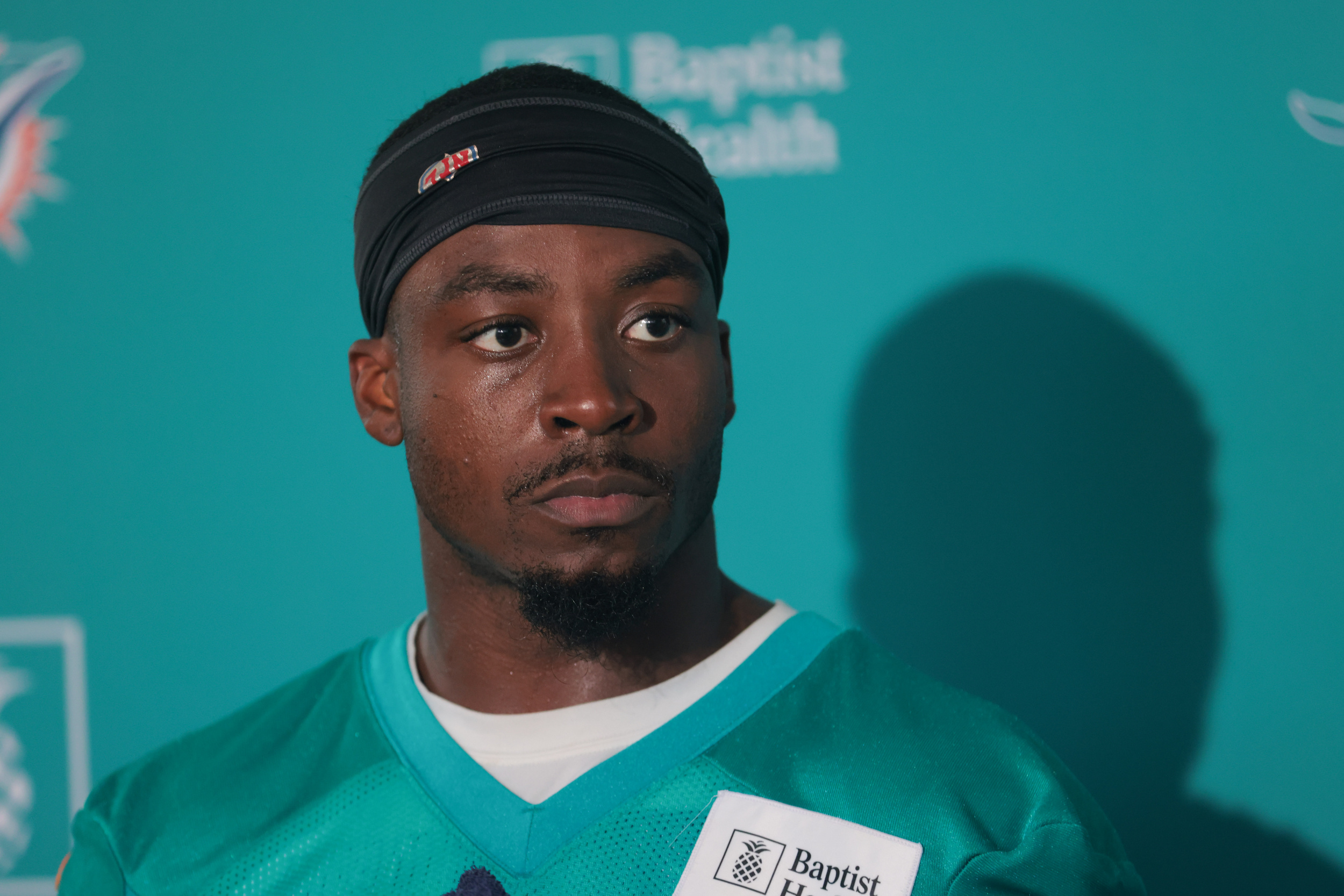 Dolphins Place CB Kader Kohou On IR, Re-Sign QB Brett Gabbert