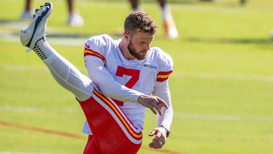 Butker adjusts kicking form to protect knee