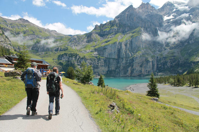 Record crowd expected at Bristol for the MLB Speedway Classic between ...