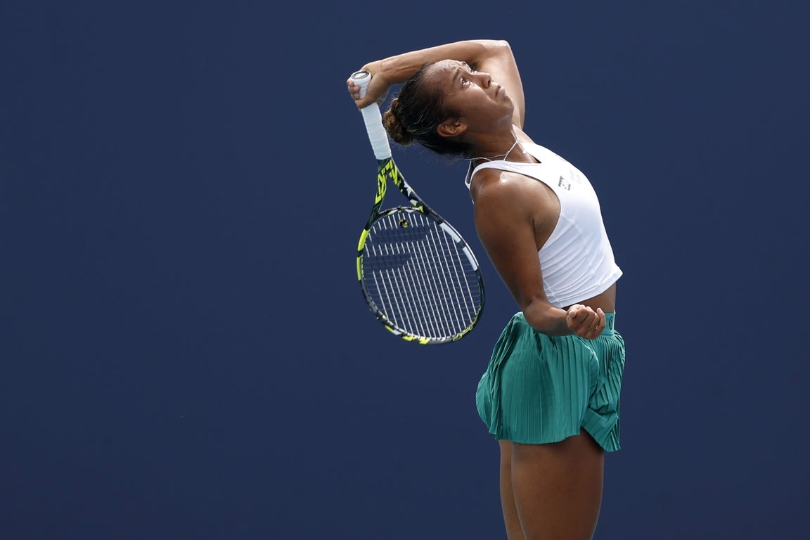 Stunning photos of elite Canadian tennis player Leylah Fernandez